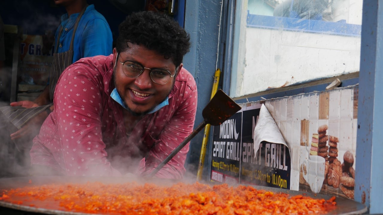 Profile & Contact Details of Pakoda Boyz